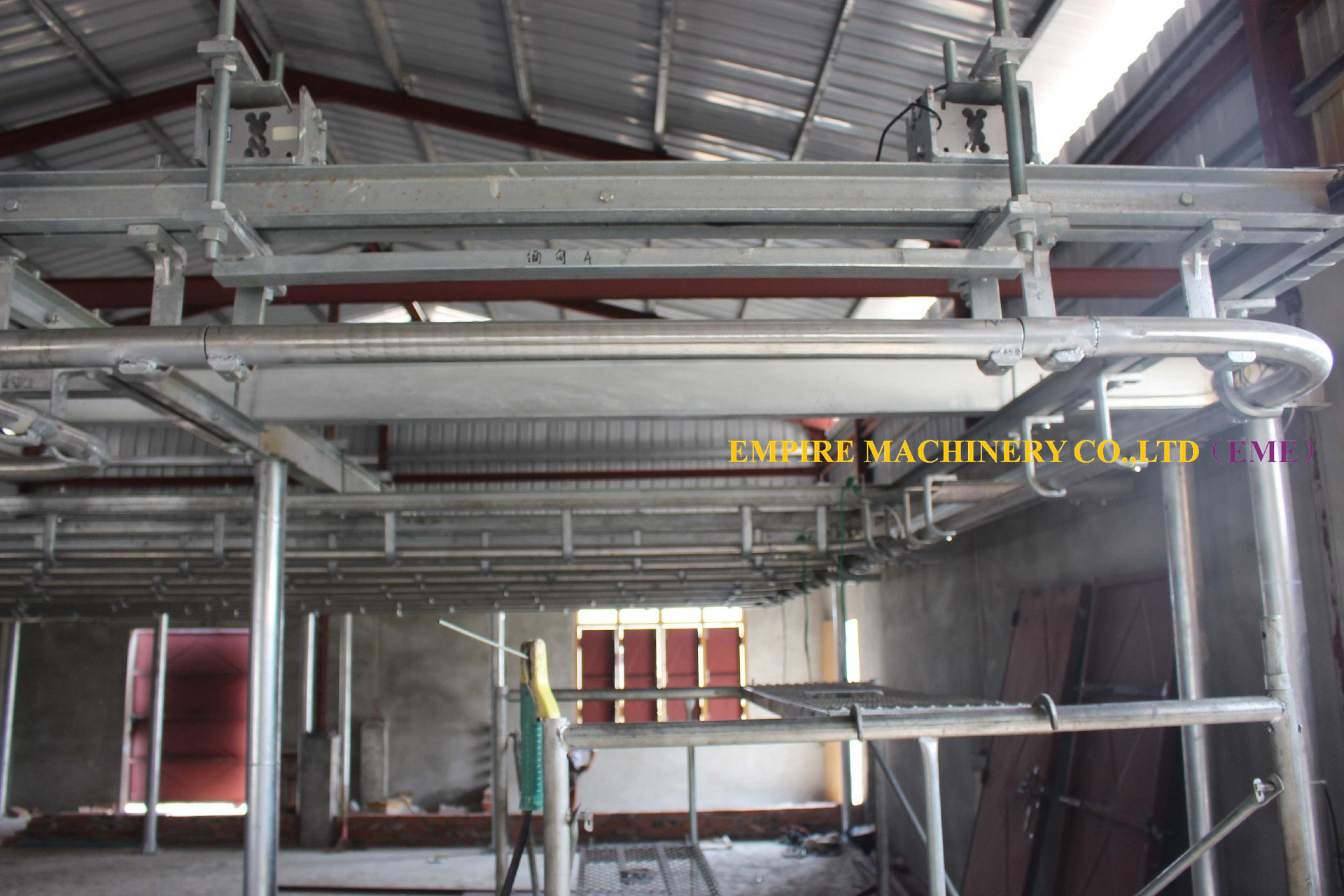 Carcass rail weight system for cattle slaughterhouse-Stunning/killing ...
